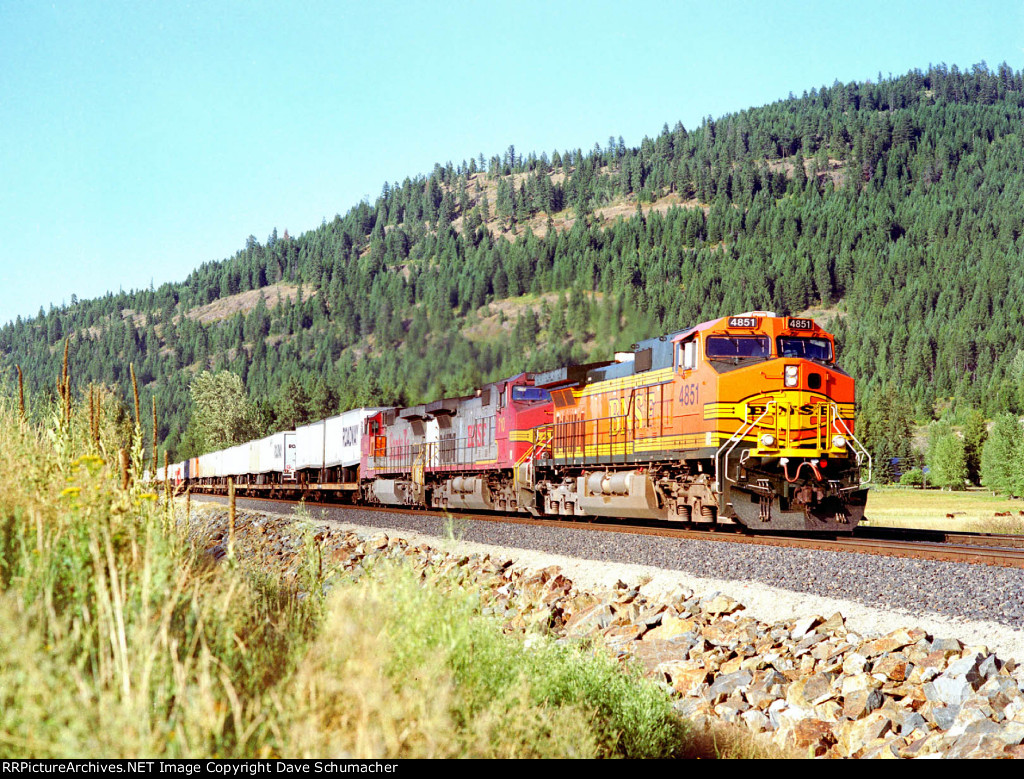 BNSF 4851